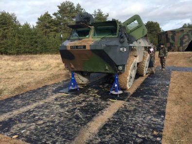 Maintenance mat for vehicle - Musthane